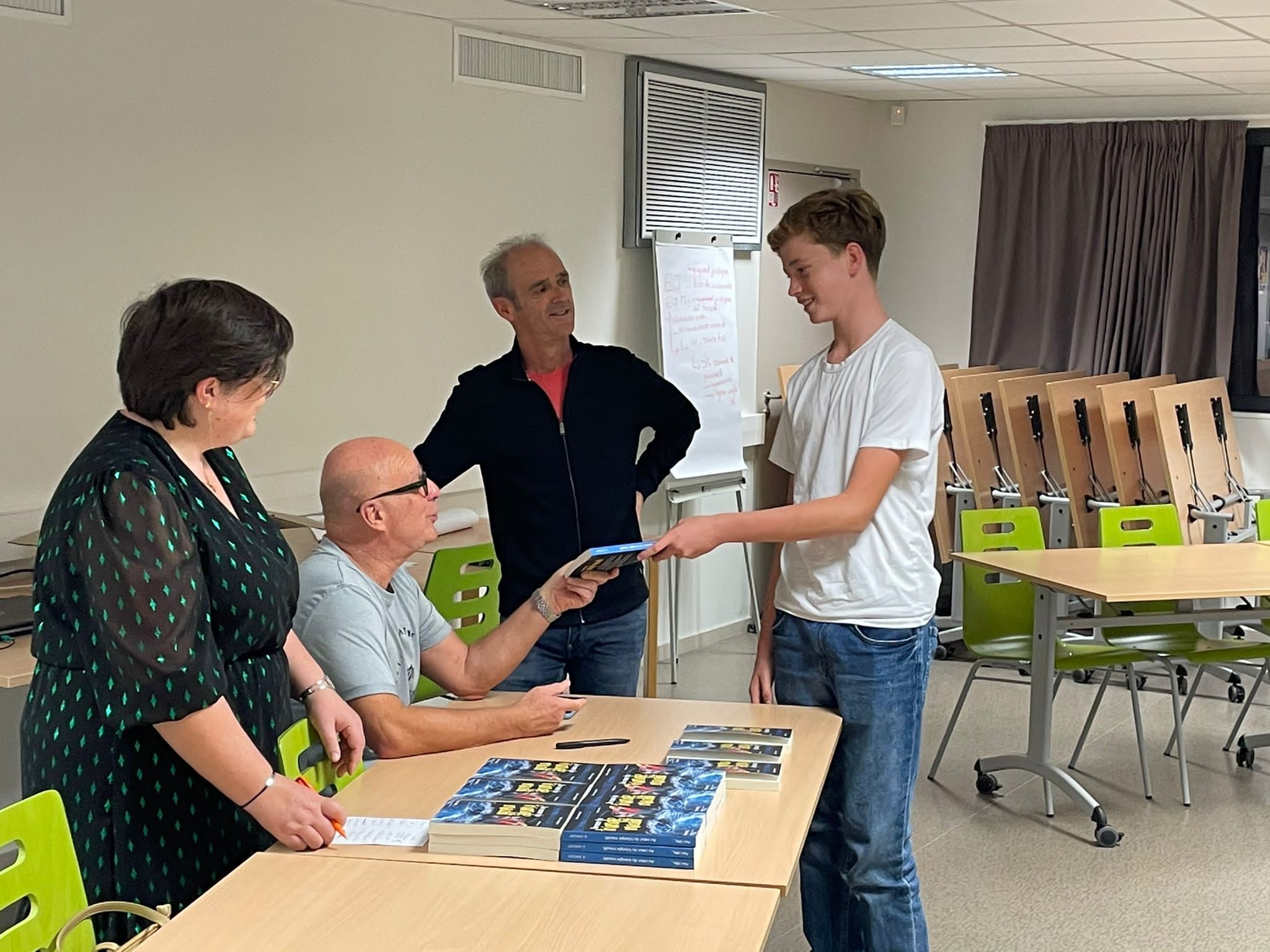 Rencontre avec l’écrivain Gilles Vincent au collège Ernest Gabard de ...