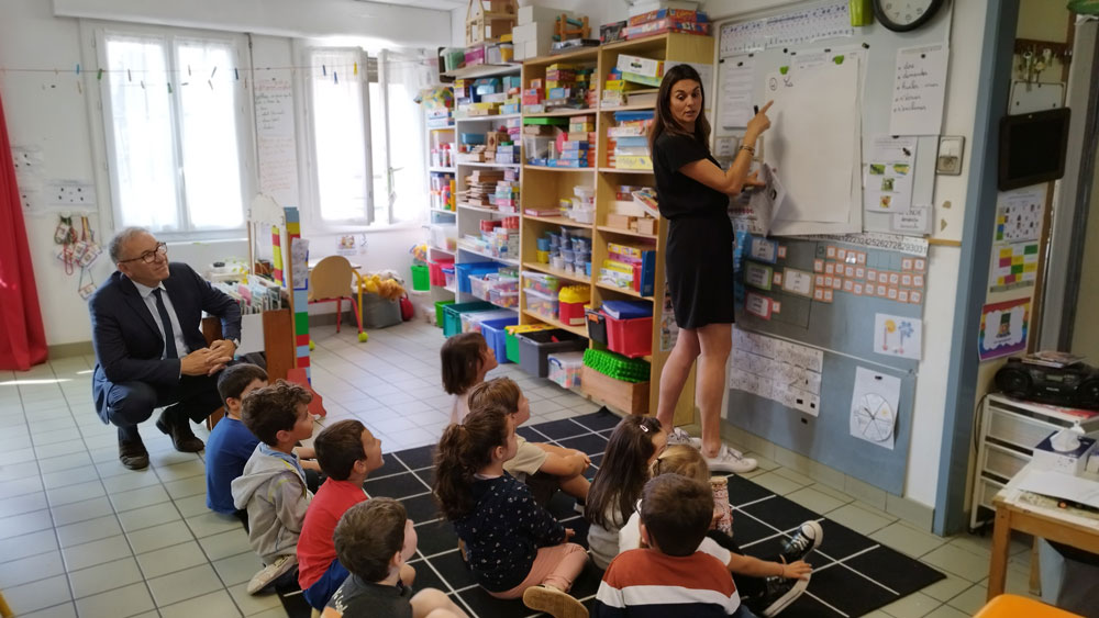Visite du DASEN à l'école de Barzun | Académie de Bordeaux