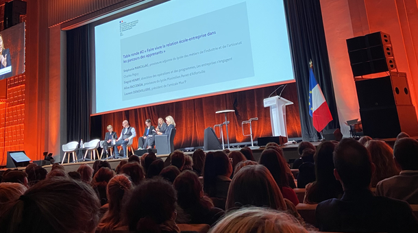 Le responsable du bureau des entreprises en lycée professionnel | Académie de Bordeaux